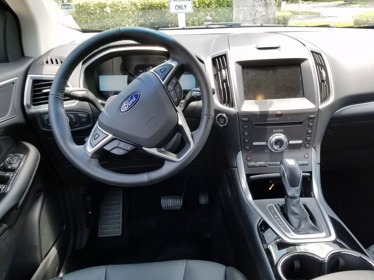 Phone, GPS and Tablet Mounts for a Ford Edge