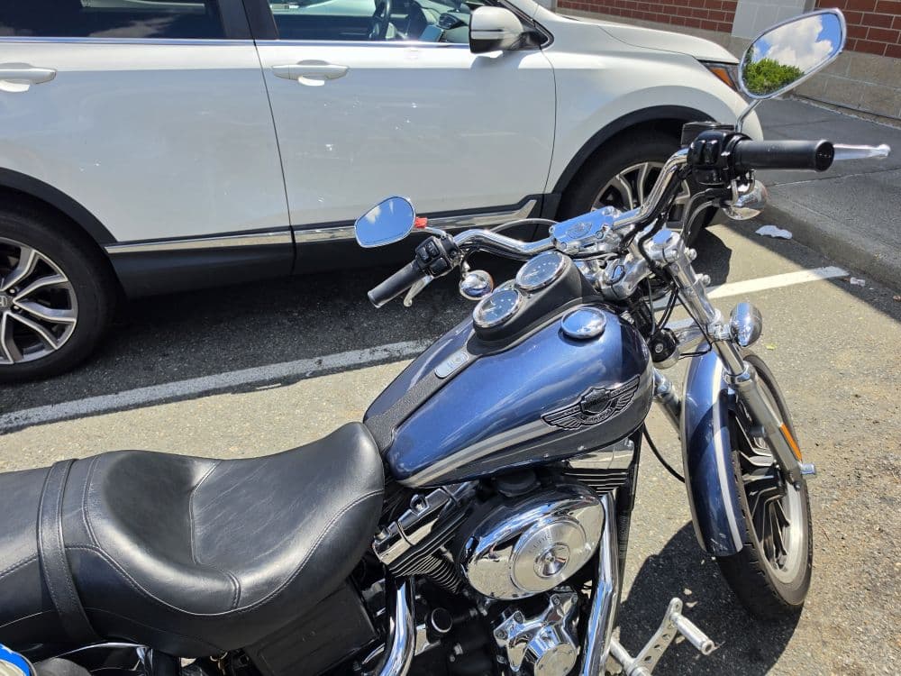 Best Phone Mounts for Harley-Davidson Dyna Motorcycles